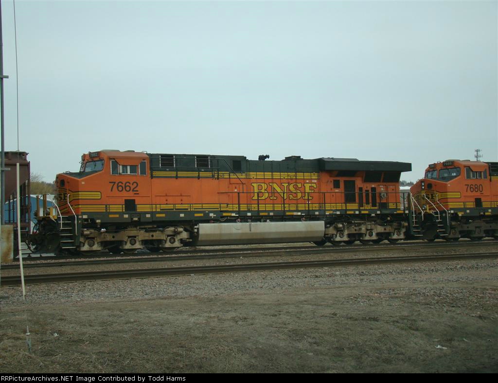 BNSF 7662